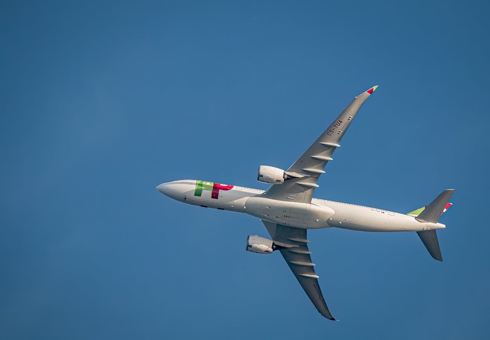 Cheap TAP Air Portugal First & Business Class Flights to Europe ...